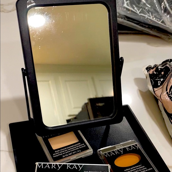 Mary Kay | Other | Mk4 Nib Mary Kay Partytravel Mirror W Tray Zipper ...